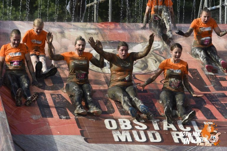 Tot De Nek In De Drek Mudrun - Step One Borne